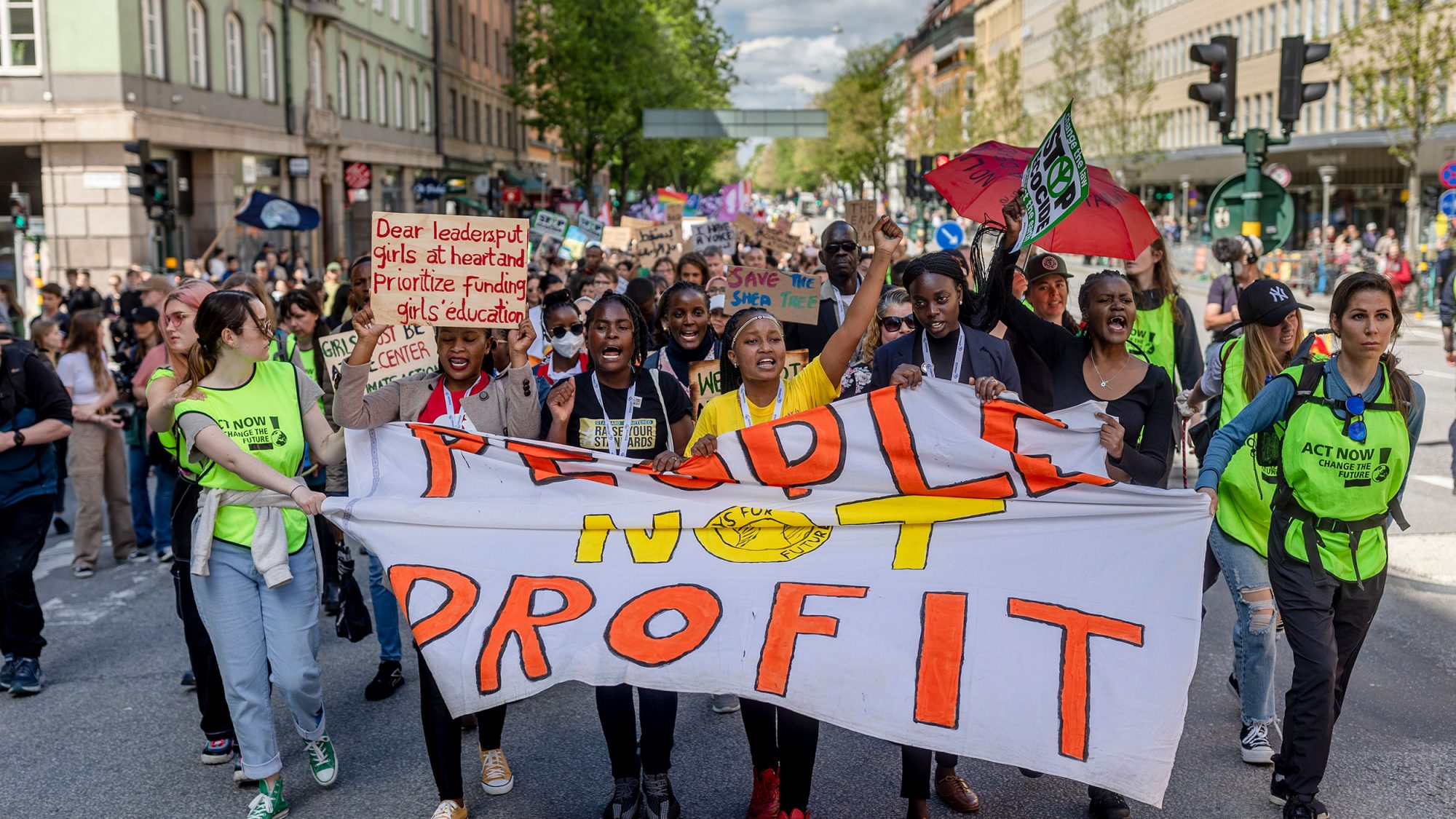 Climate change and human rights | Walk Free